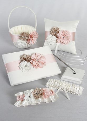 DB Exclusive Perfect Petals Collection Gift Set | David's Bridal
