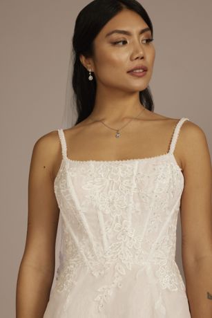 Scoop Back Boned Bodice Lace Wedding Dress | David's Bridal